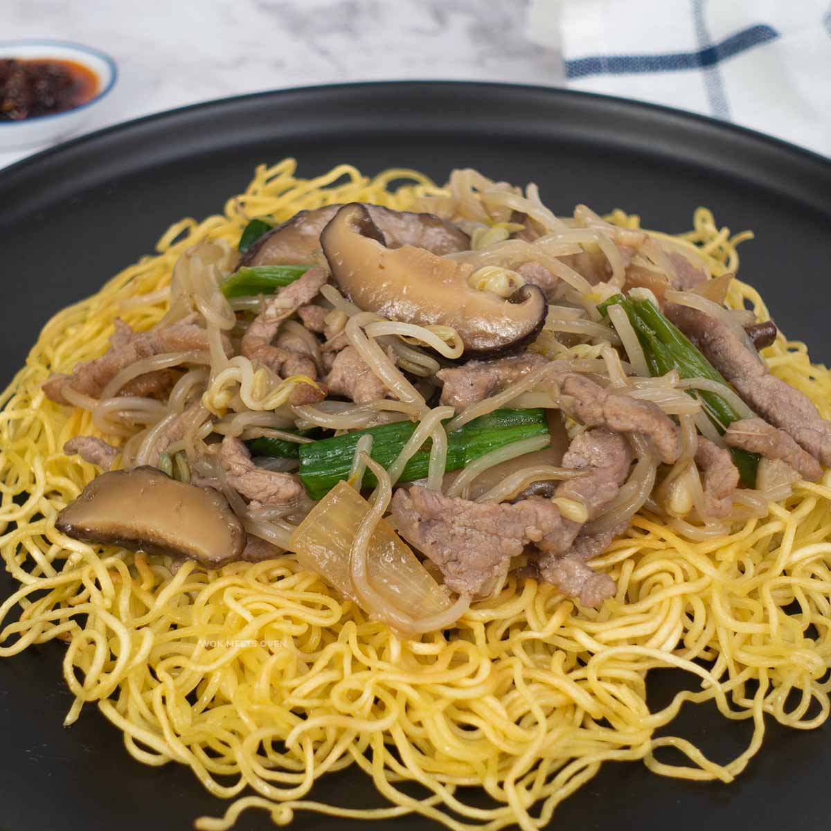 Hong Kong Style Shredded Pork Pan-fried Noodles
