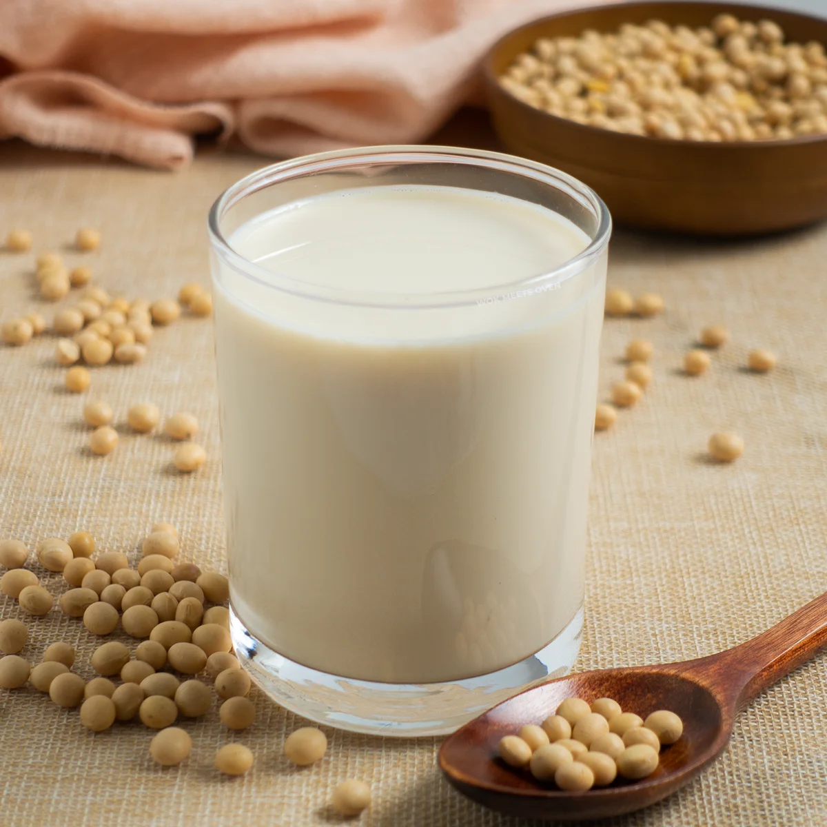 Easy Homemade Traditional Chinese Soy Milk - Wok Meets Oven